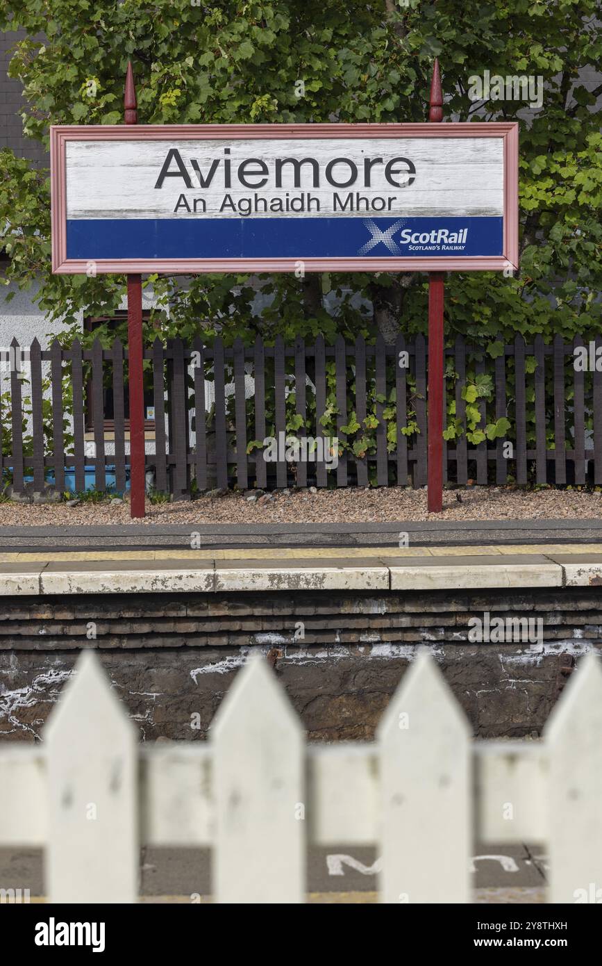 Cairngorms national park sign hi-res stock photography and images - Alamy