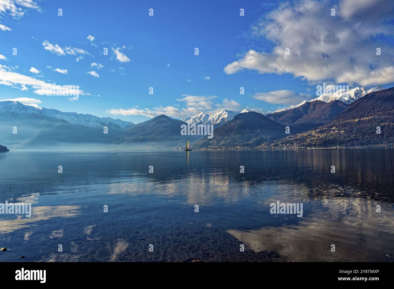 Sail boat on Lake Como Stock Photo - Alamy