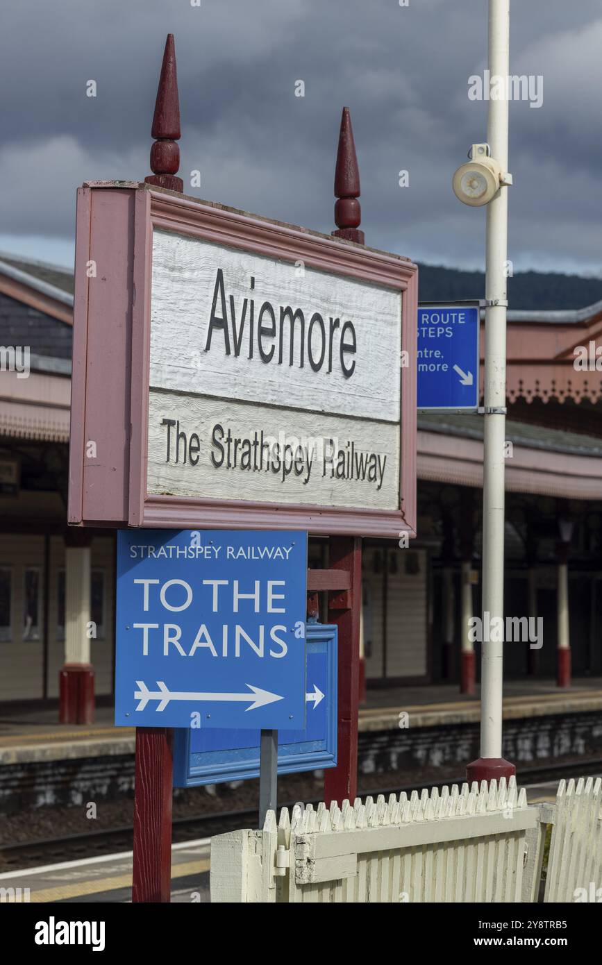 Cairngorms national park sign hi-res stock photography and images - Alamy