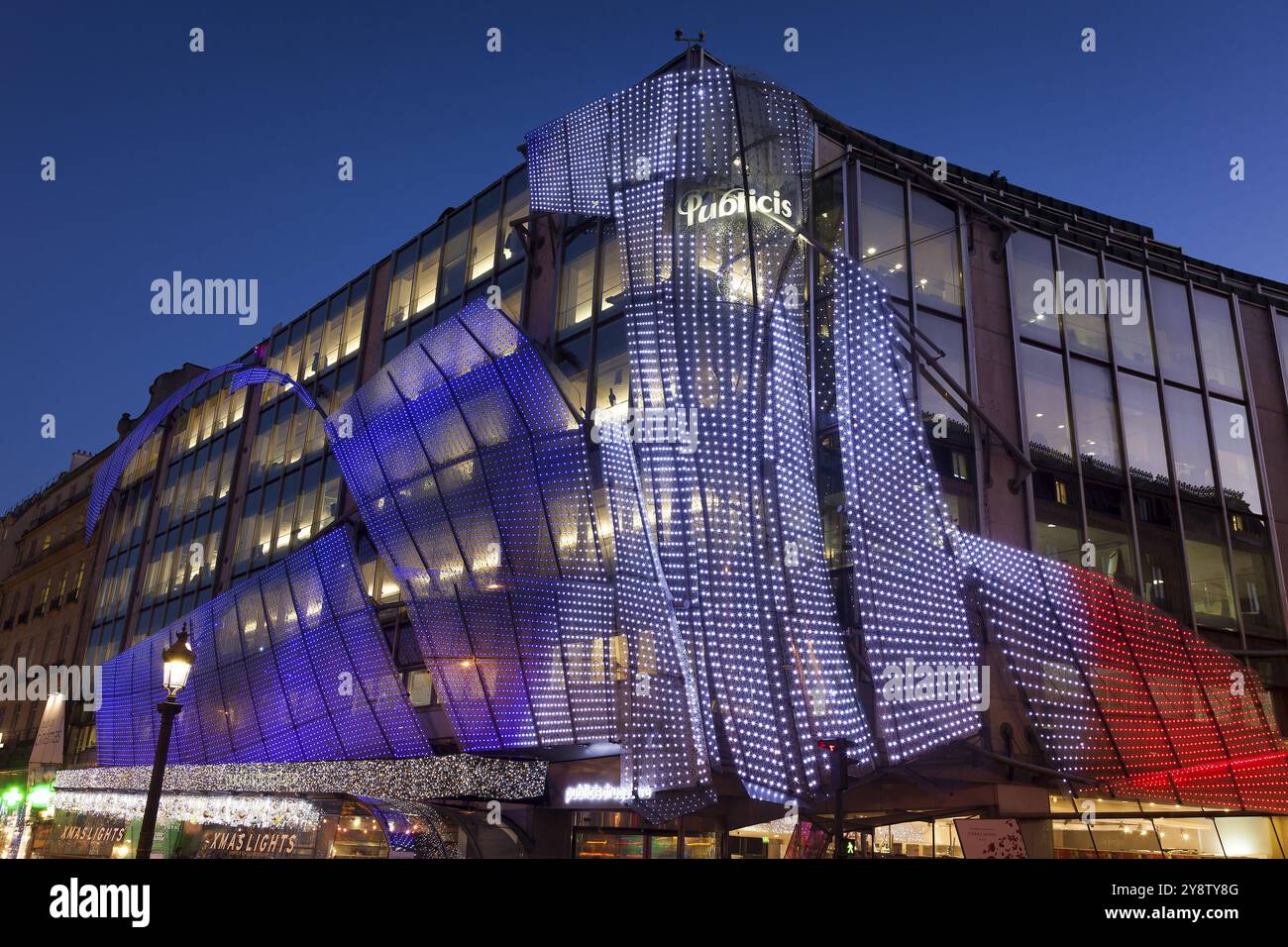 Publicis building, Champs Elysees, Paris, Ile-de-France, France, Europe ...