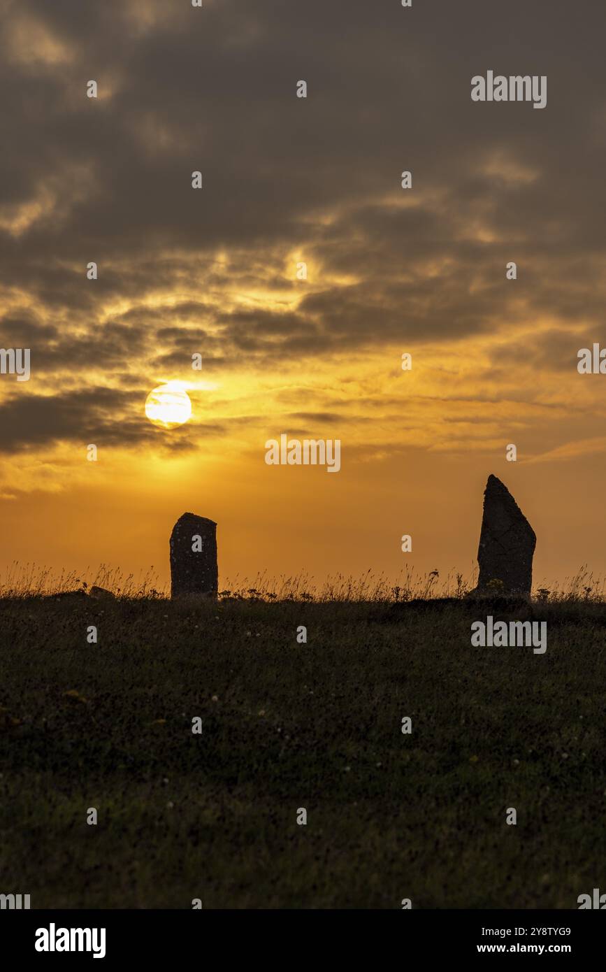 Sunset, Ring of Brodgar, stone circle and moat, Neolithic monument ...