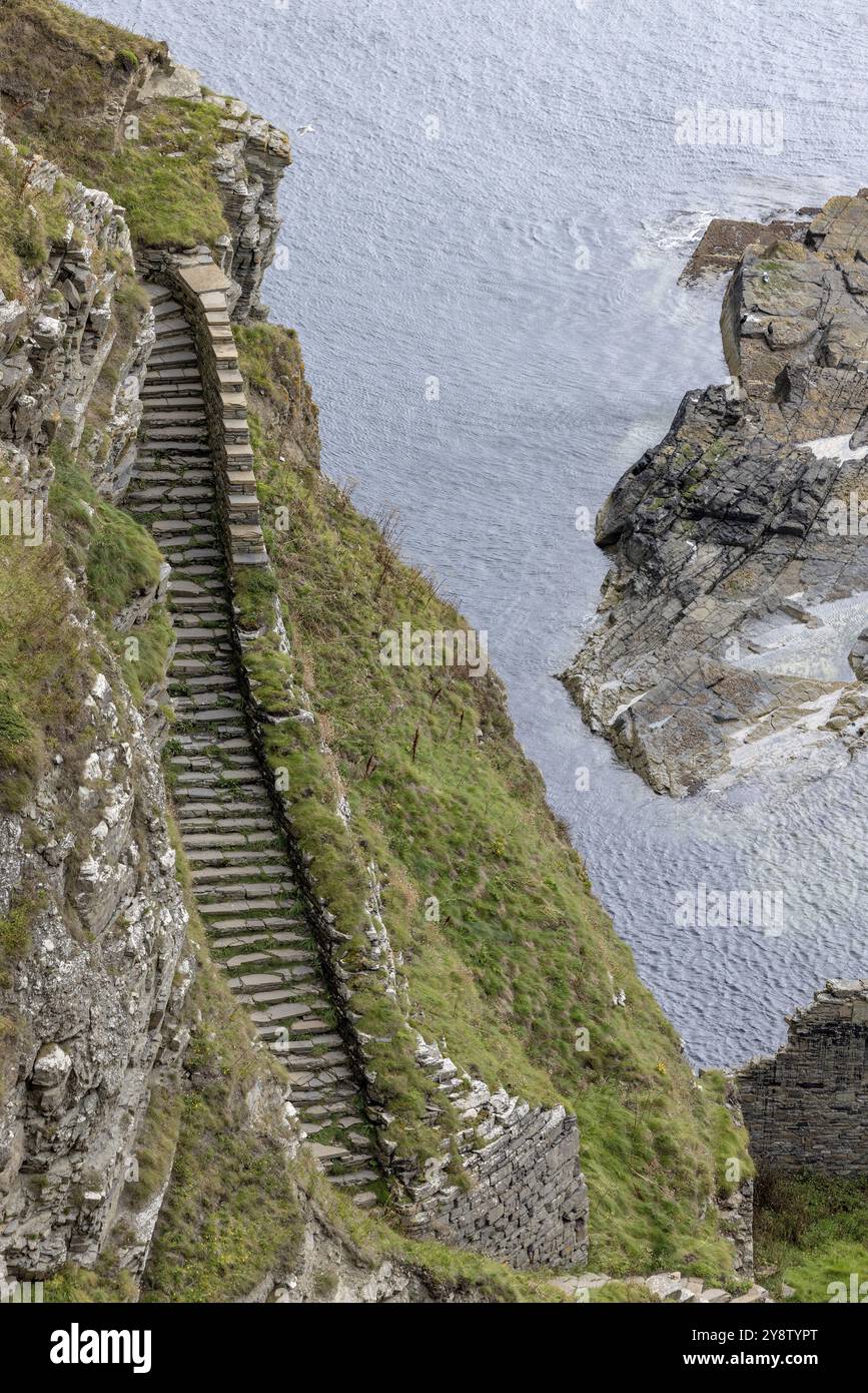 Whaligoe Steps, steep steps in the rock, lead to a historic harbour on ...