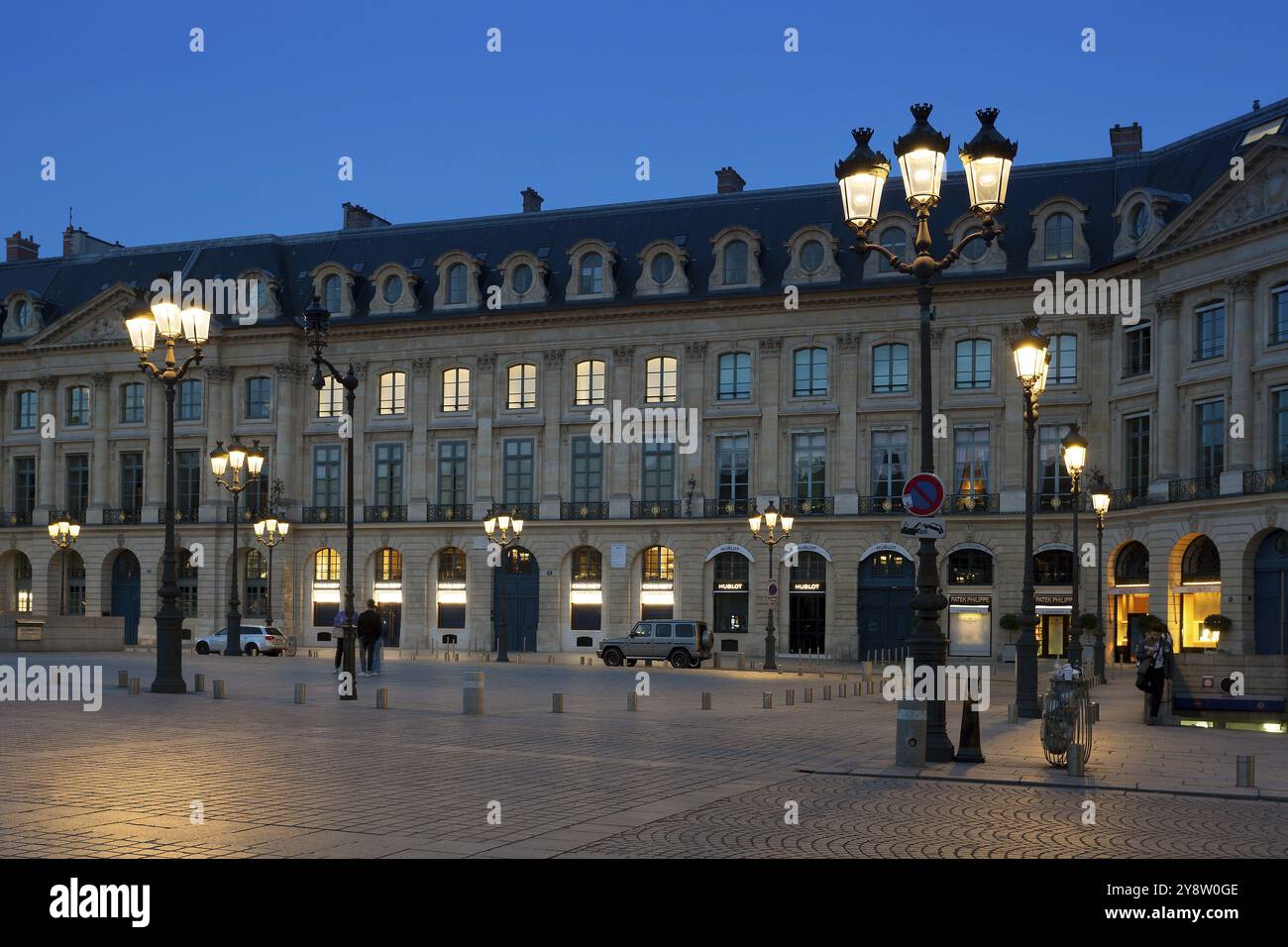 Vendome square paris hi-res stock photography and images - Alamy