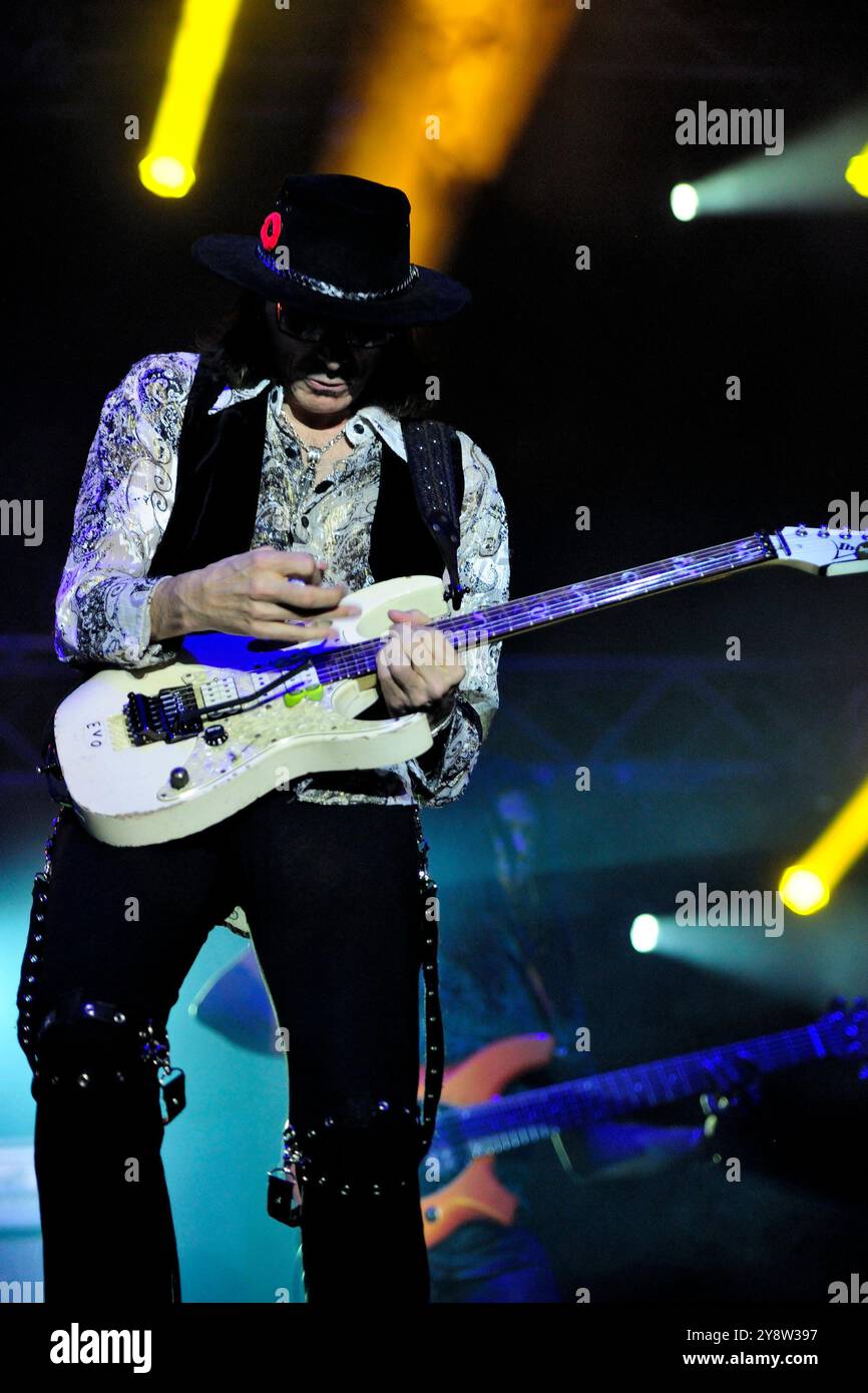 American guitarist, Steve Vai performing, Steve, Steven Siro Vai ...