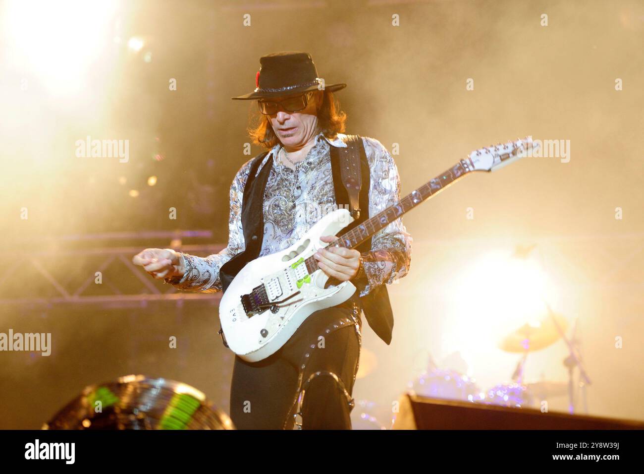 American guitarist, Steve Vai performing, Steve, Steven Siro Vai ...