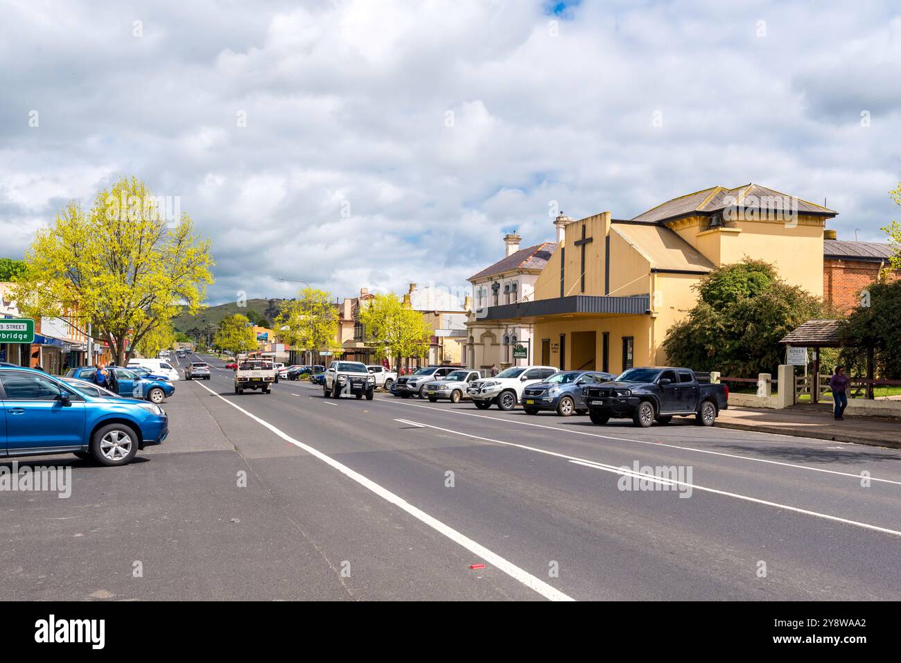 The main street (Adelaide Street) of of Blayney in Central Western New ...