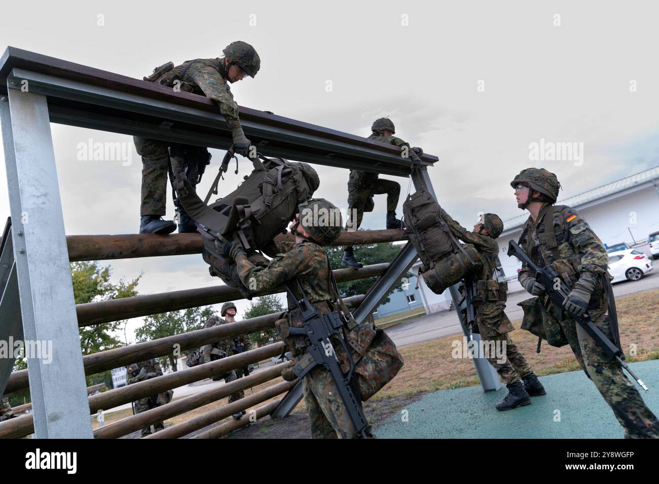 DEU , DEUTSCHLAND : Grundausbildung beim Luftwaffenausbildungsbataillon ...