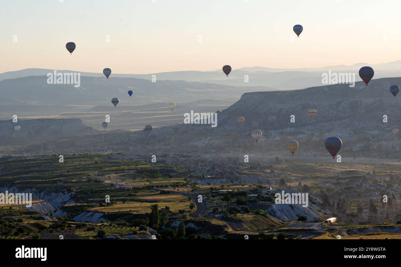 A view from balloons flying in Cappadocia, Turkey Stock Photo - Alamy