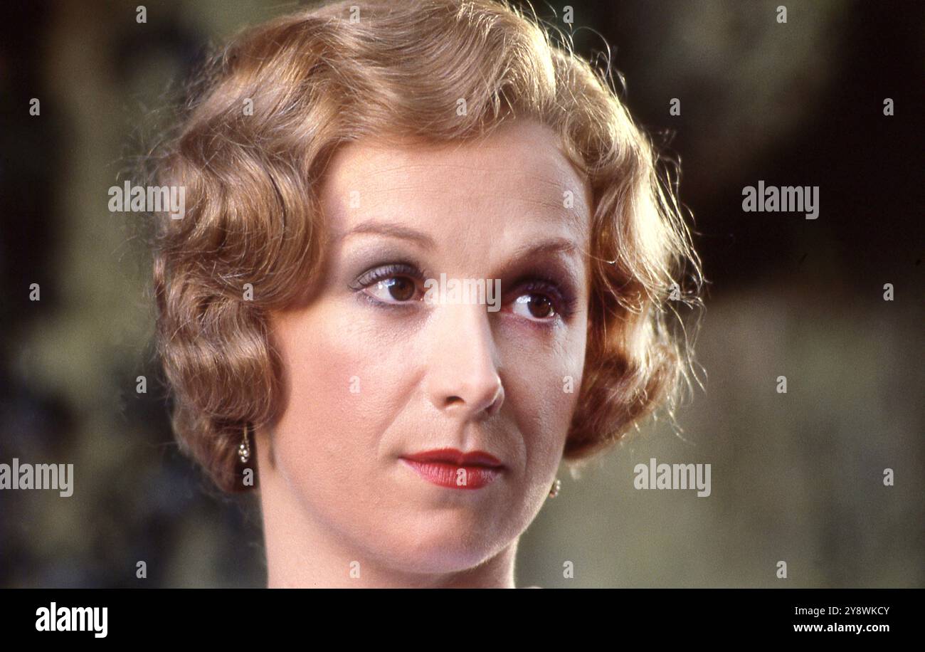 Cheryl Campbell on the set of 'The Seven Dials' LWT production 1980 ...