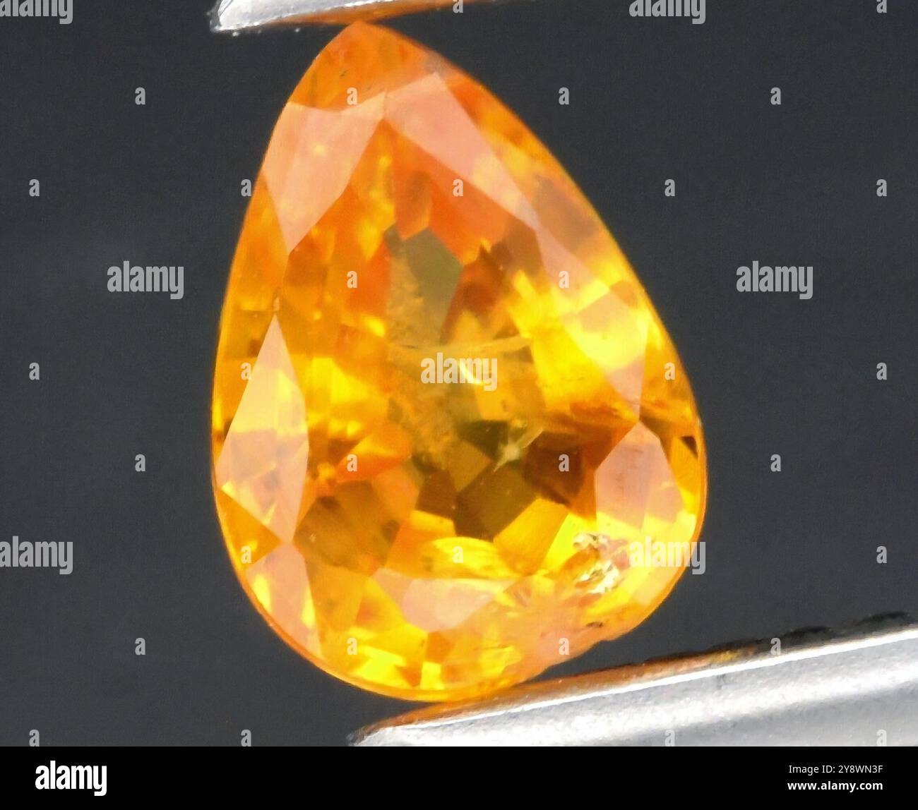 Glimmering eye hi-res stock photography and images - Alamy