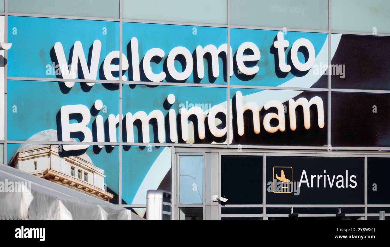 Airport welcome sign hi-res stock photography and images - Alamy