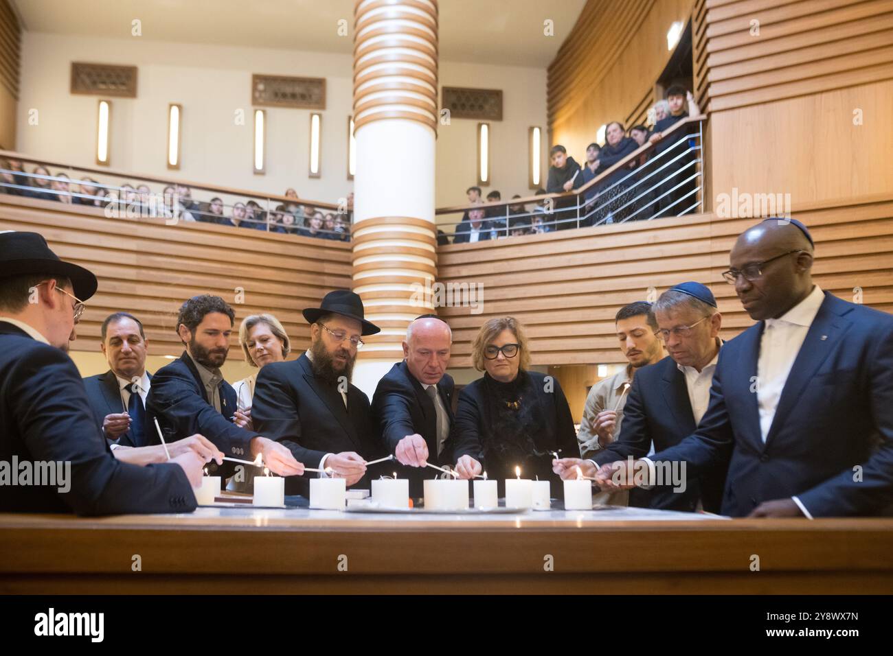 07 October 2024, Berlin: Alon Gat (l-r), survivor of the terrorist ...