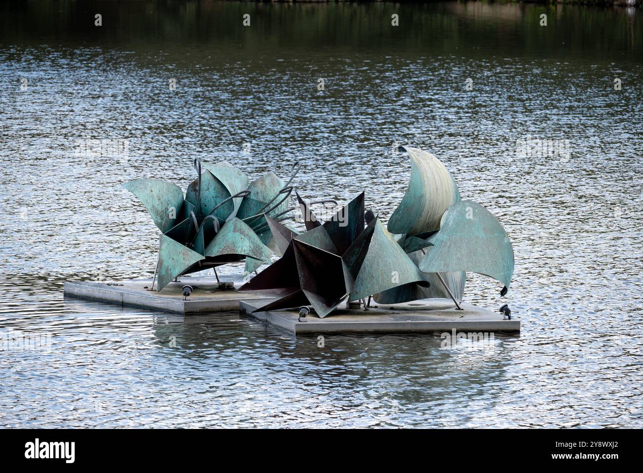 A floating sculpture at Pendigo Lake, NEC, Birmingham, UK Stock Photo ... A floating sculpture at Pendigo Lake, NEC, Birmingham, UK Stock Photo ...