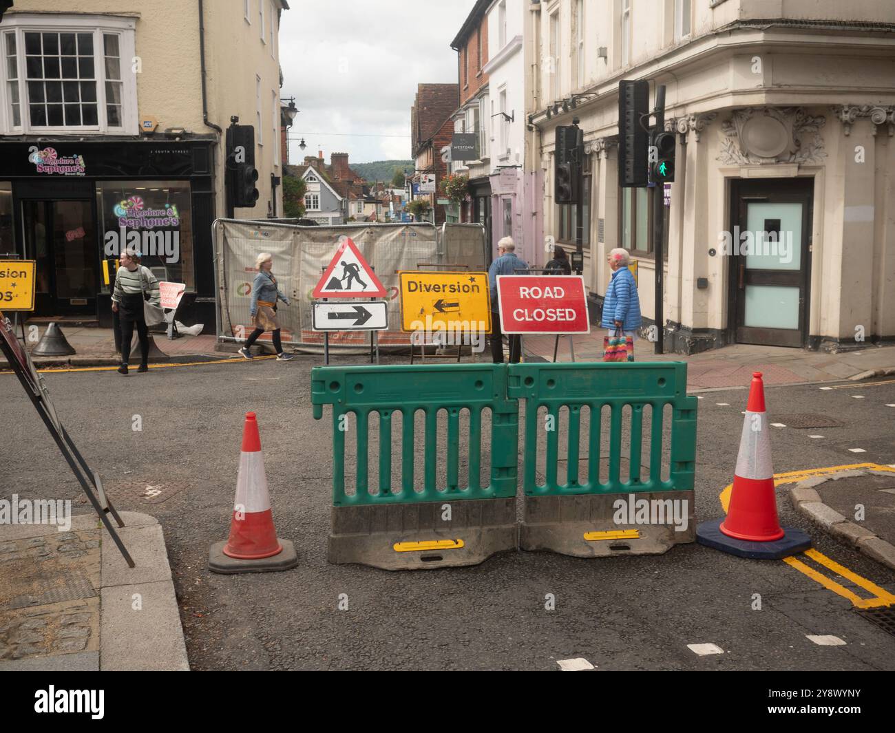 Closed West street in Dorking because of subsidence. Creating diversion ...