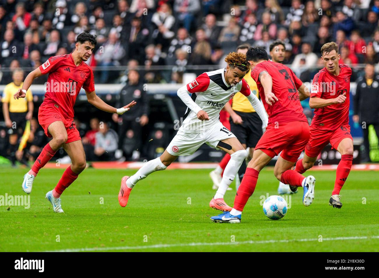 Frankfurt, Deutschland. 06th Oct, 2024. Aleksandar Pavlovic (FC Bayern ...