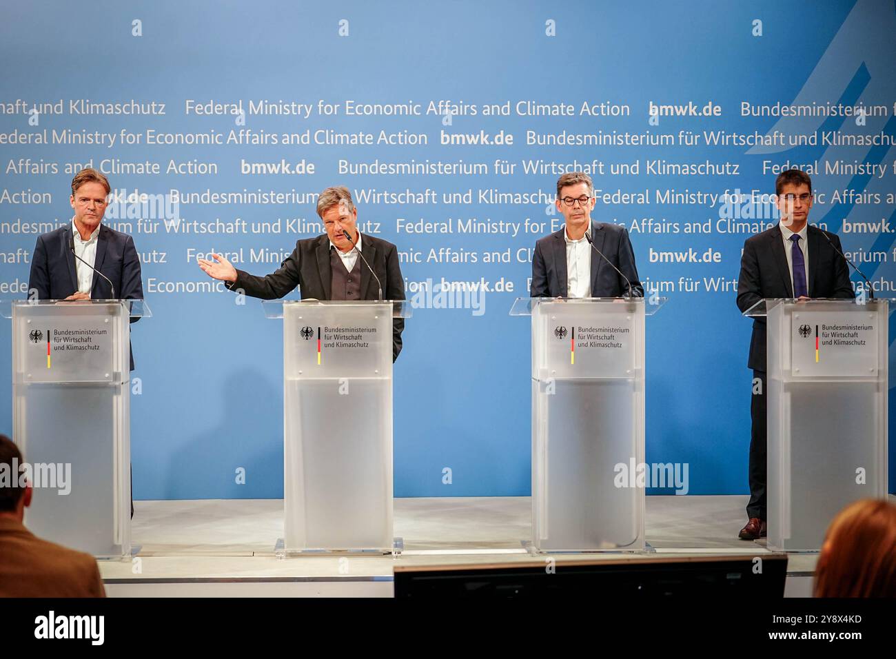07 October 2024, Berlin: Robert Habeck (2nd from left, Alliance 90/The ...