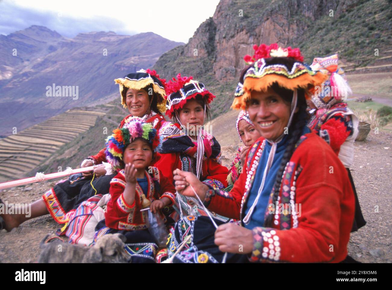 Quechua family, Pisac, Peru Stock Photo - Alamy