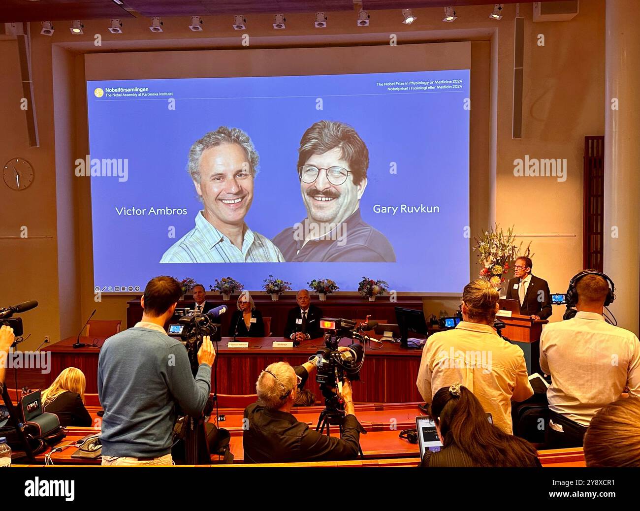 Stockholm, Sweden. 07th Oct, 2024. Thomas Perlmann (r), Secretary of ...