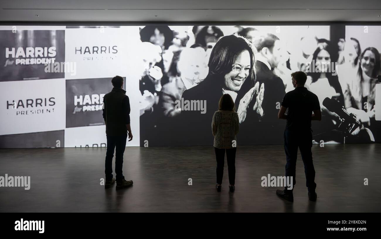 Pace gallery hi-res stock photography and images - Alamy