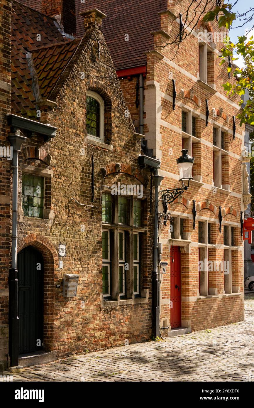 Belgium, Flanders, Bruges, Potterierei, historic canalside houses Stock ...