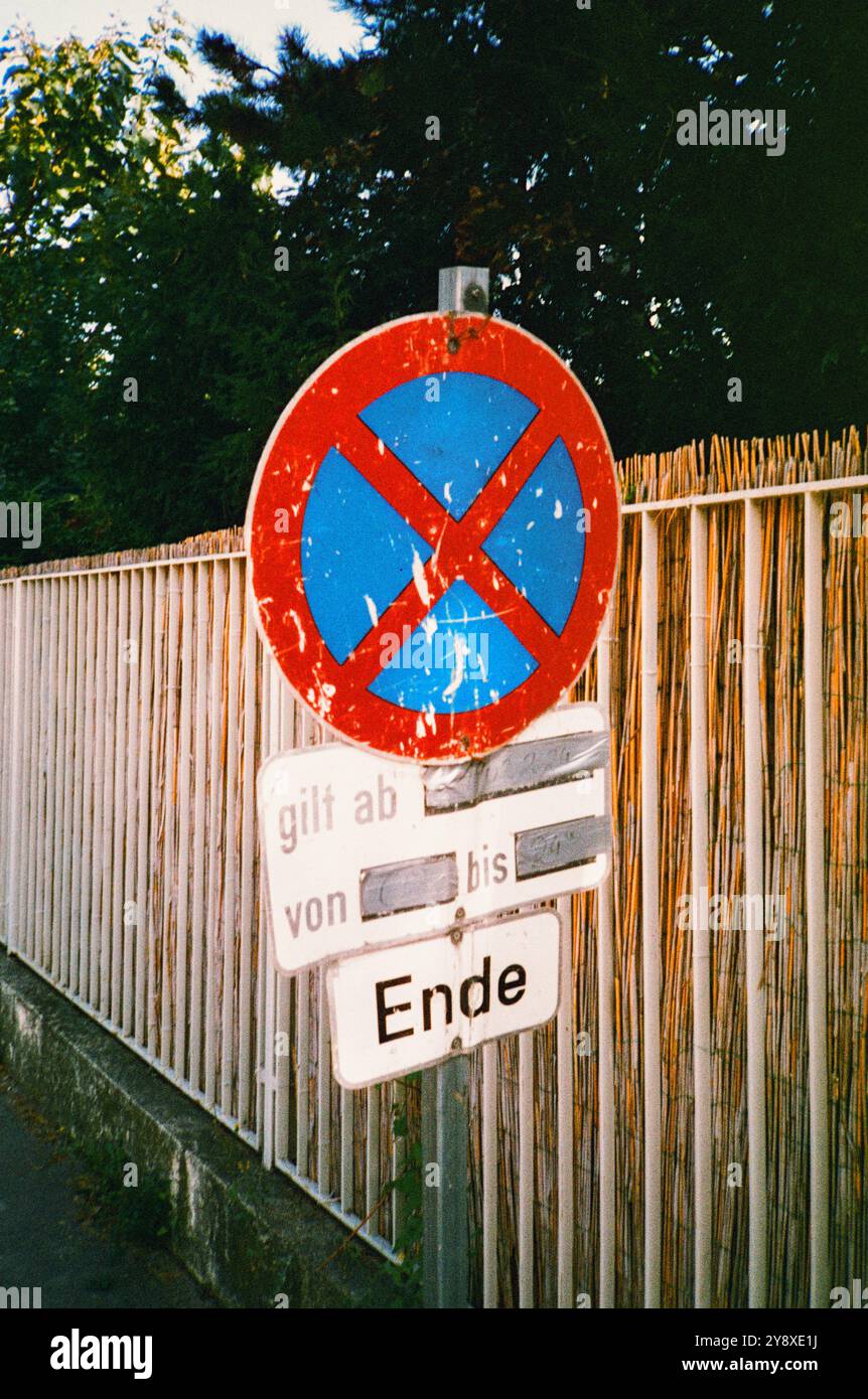 Signs vienna hi-res stock photography and images - Alamy