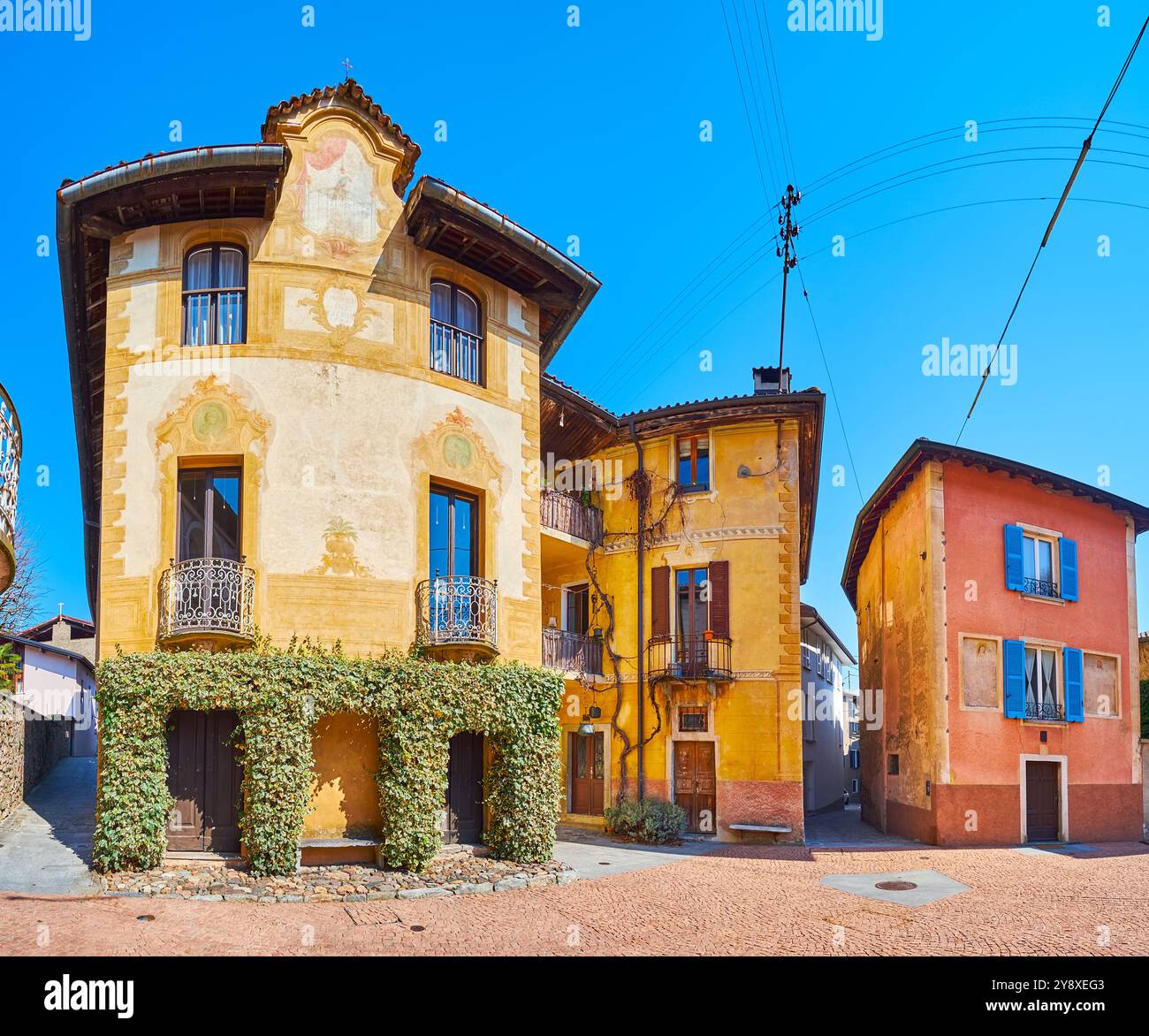 Panorama medieval piazza montaa square hi-res stock photography and ...
