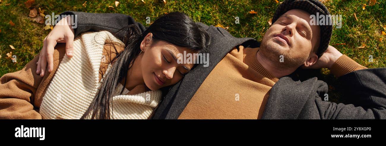 Wrapped in warm layers hi-res stock photography and images - Alamy