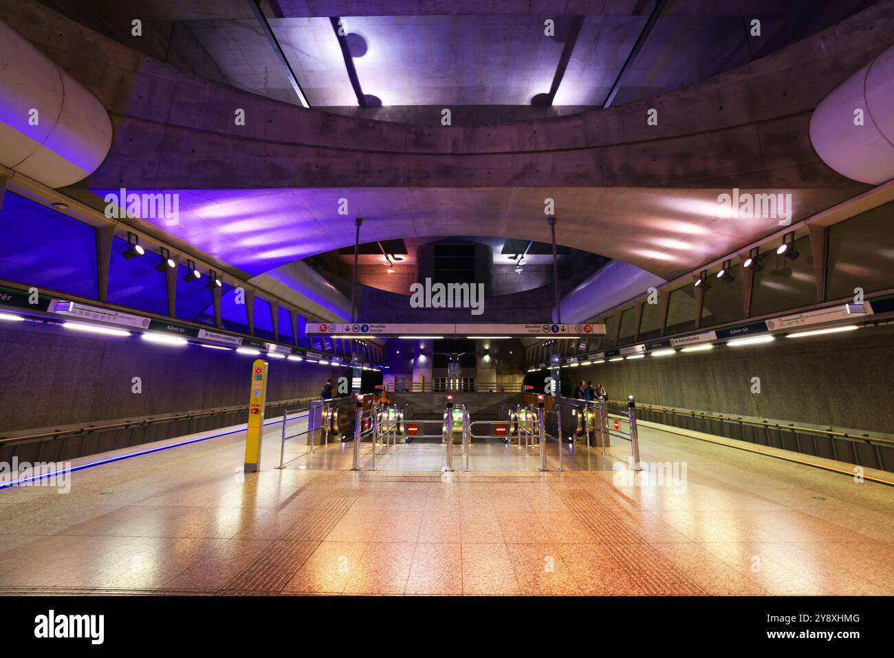 Budapest, U Bahn, U Bahnstation, Verkehr, Budapest, Metro, Subway ...