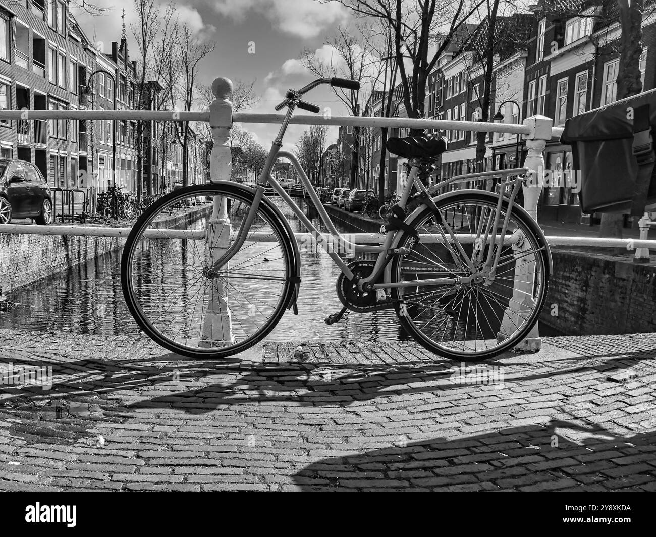 Catch up bicycle hi-res stock photography and images - Alamy