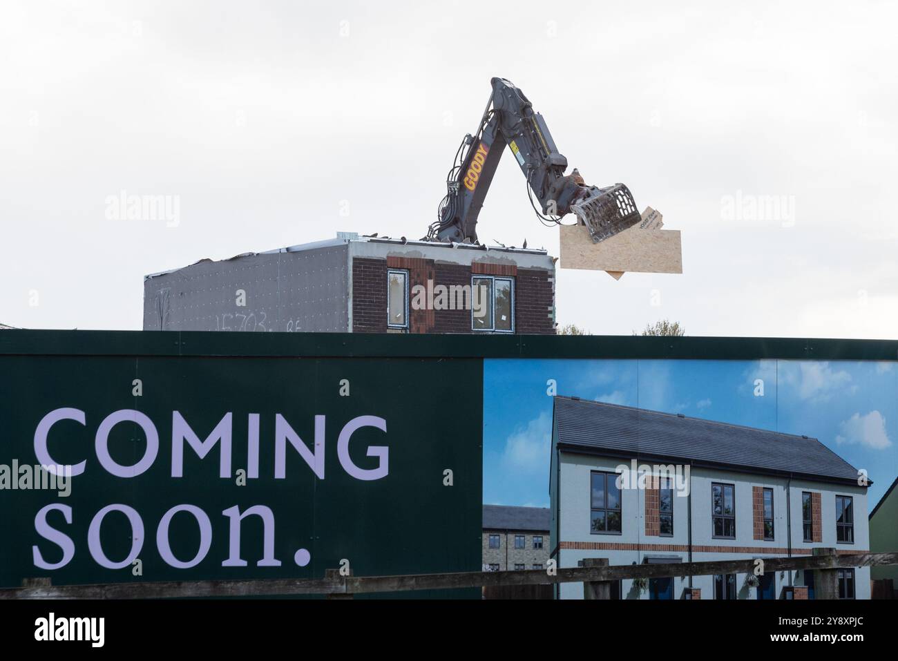 Fossetts Way, Southend on Sea, Essex, UK. 7th Oct, 2024. Demolition is ...