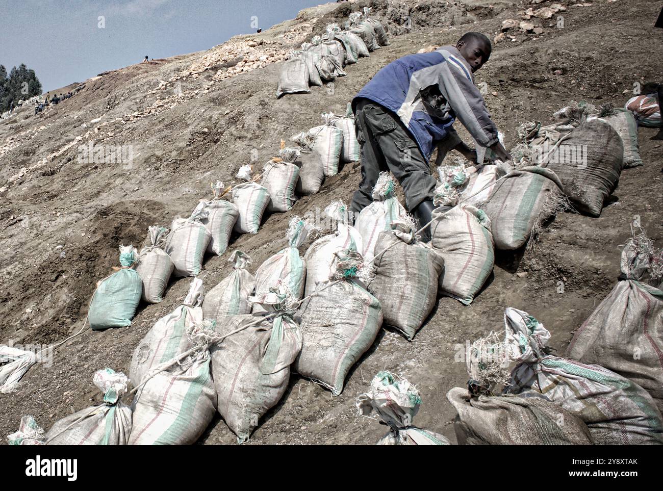 Artisanal mining in Congo, Coltan, Cobalt Stock Photo - Alamy