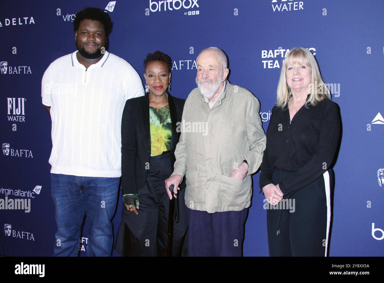 Marianne jean baptiste mike leigh hi-res stock photography and images ...