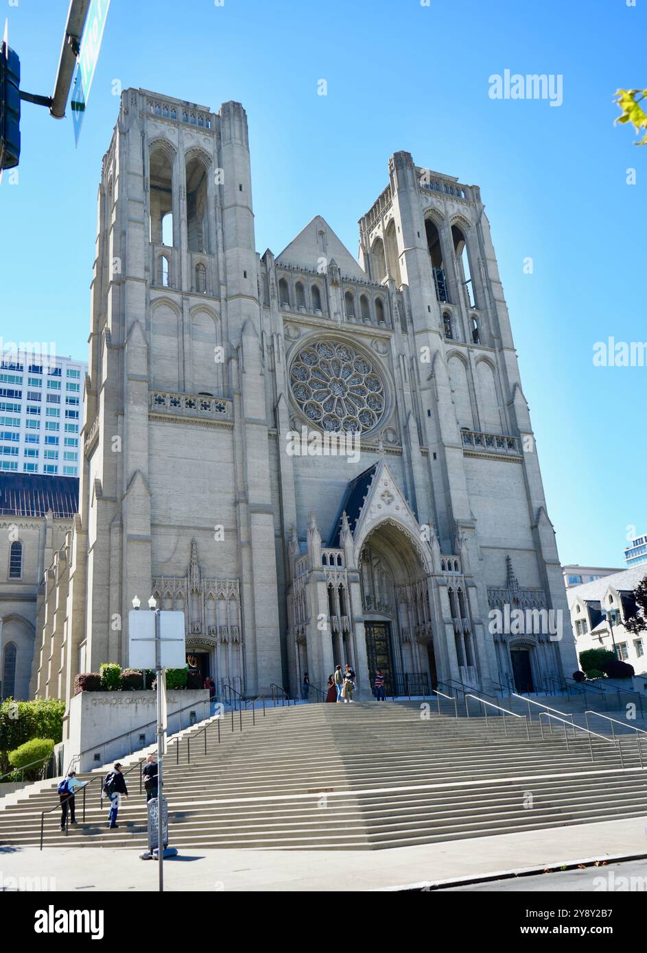 Grace cathedral san francisco hi-res stock photography and images - Alamy