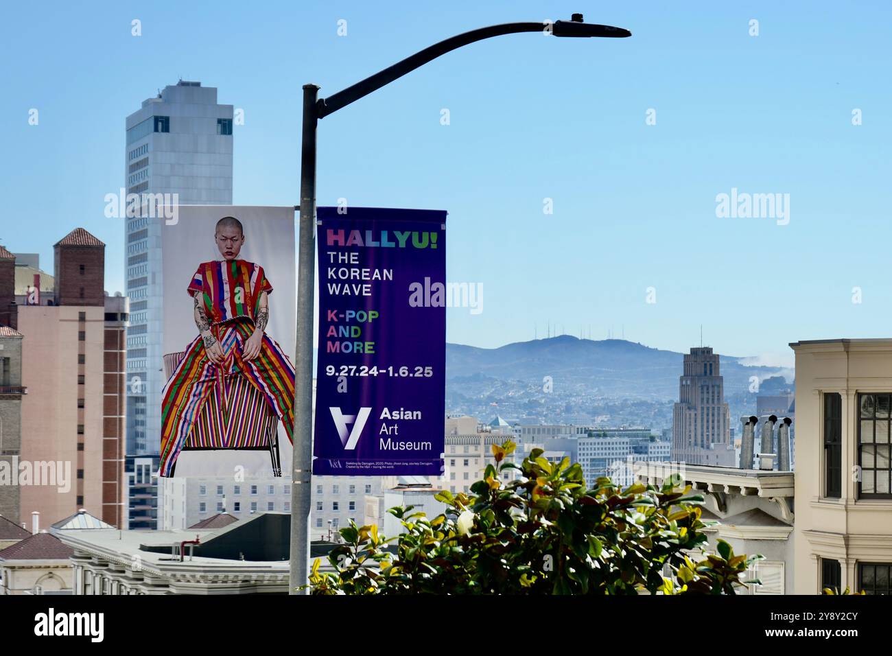 Advertising banner for the "Hallyu! The Korean Wave" exhibition at The ...