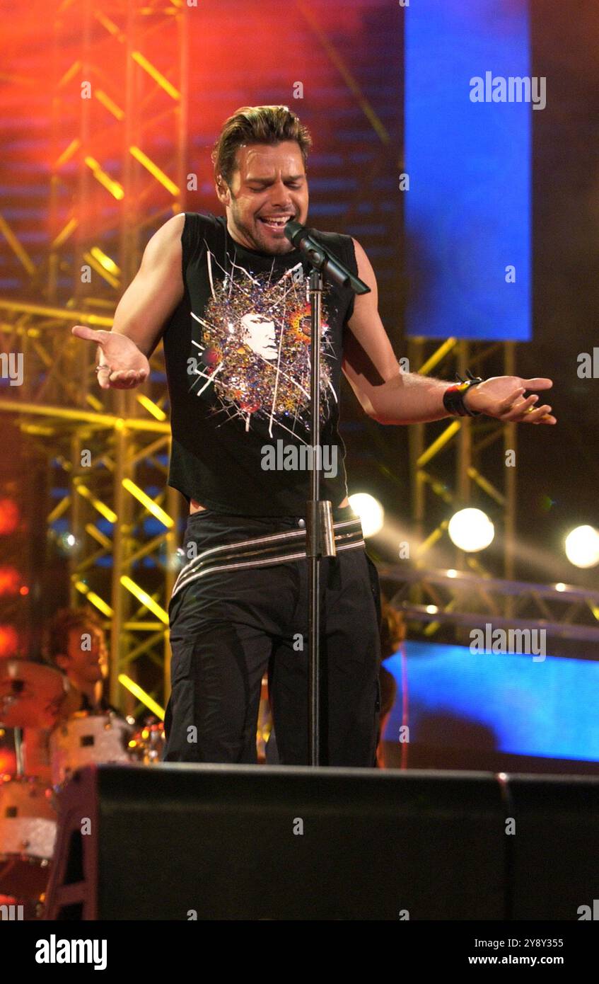 Ricky martin fotografie 2003 hi-res stock photography and images - Alamy