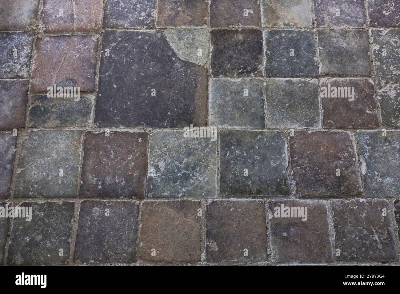 Patterned brick layout hi-res stock photography and images - Alamy