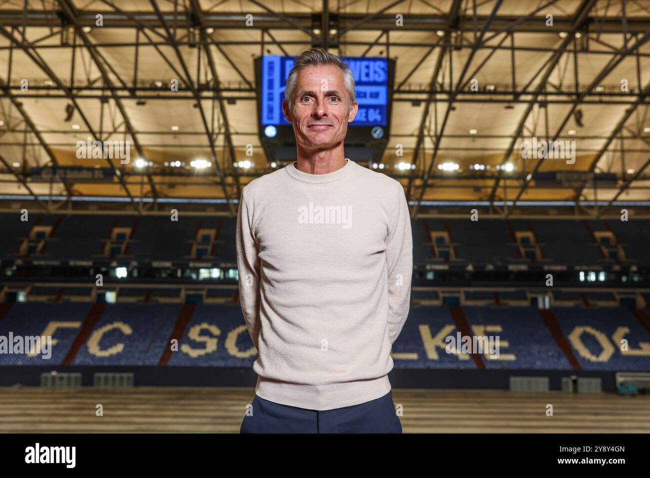 07 October 2024, North Rhine-Westphalia, Gelsenkirchen: Soccer ...