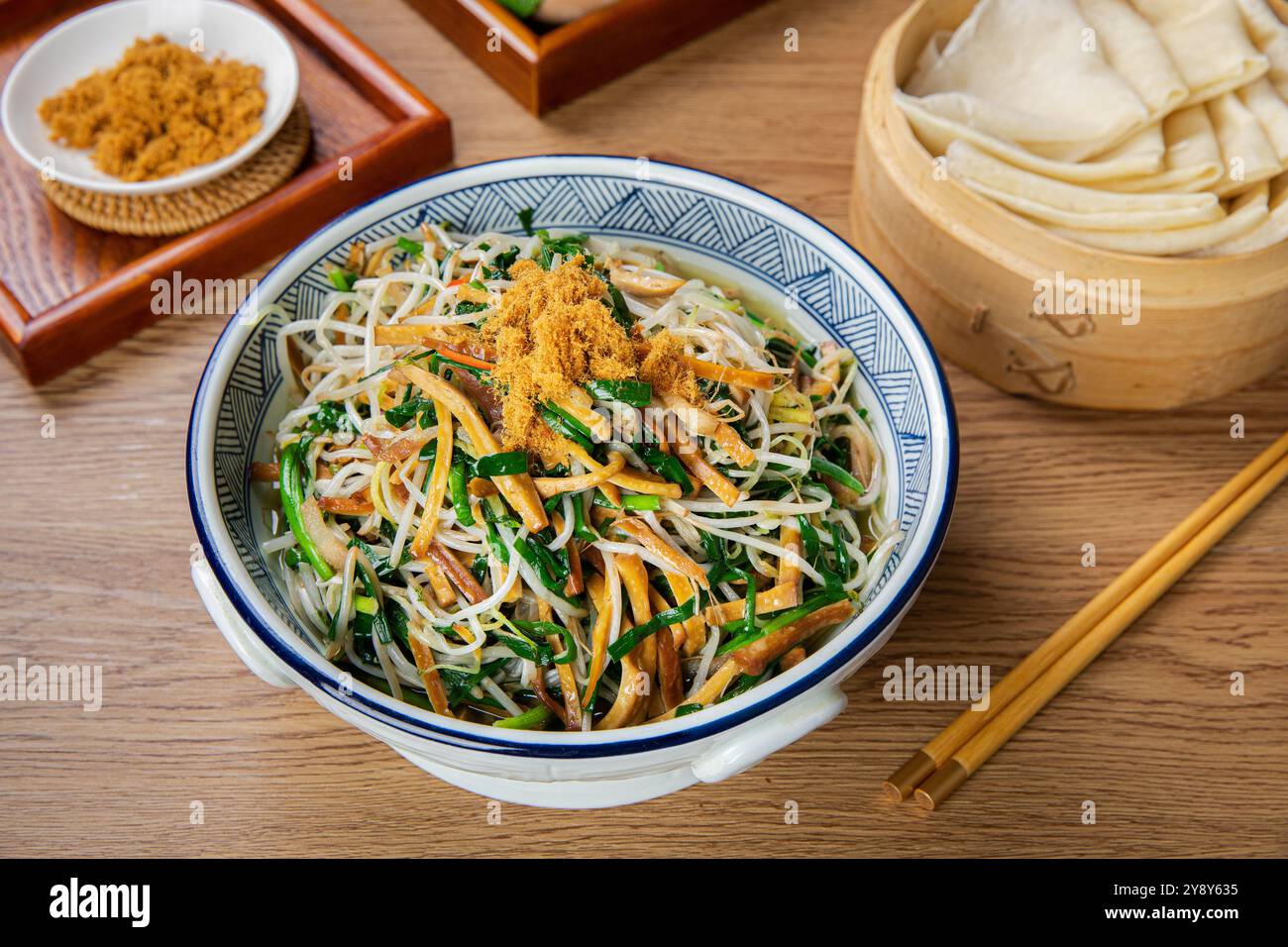 Homemade spring rolls made hi-res stock photography and images - Alamy