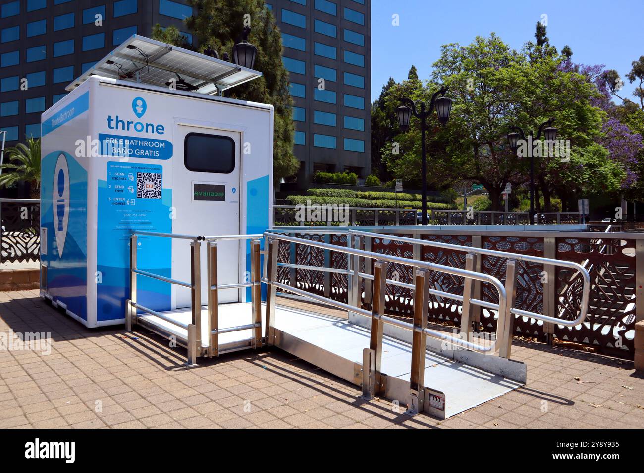 THRONE Bathroom, access to clean and delightful bathroom. Smart Public ...