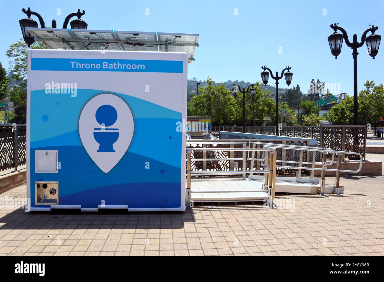 THRONE Bathroom, access to clean and delightful bathroom. Smart Public ...