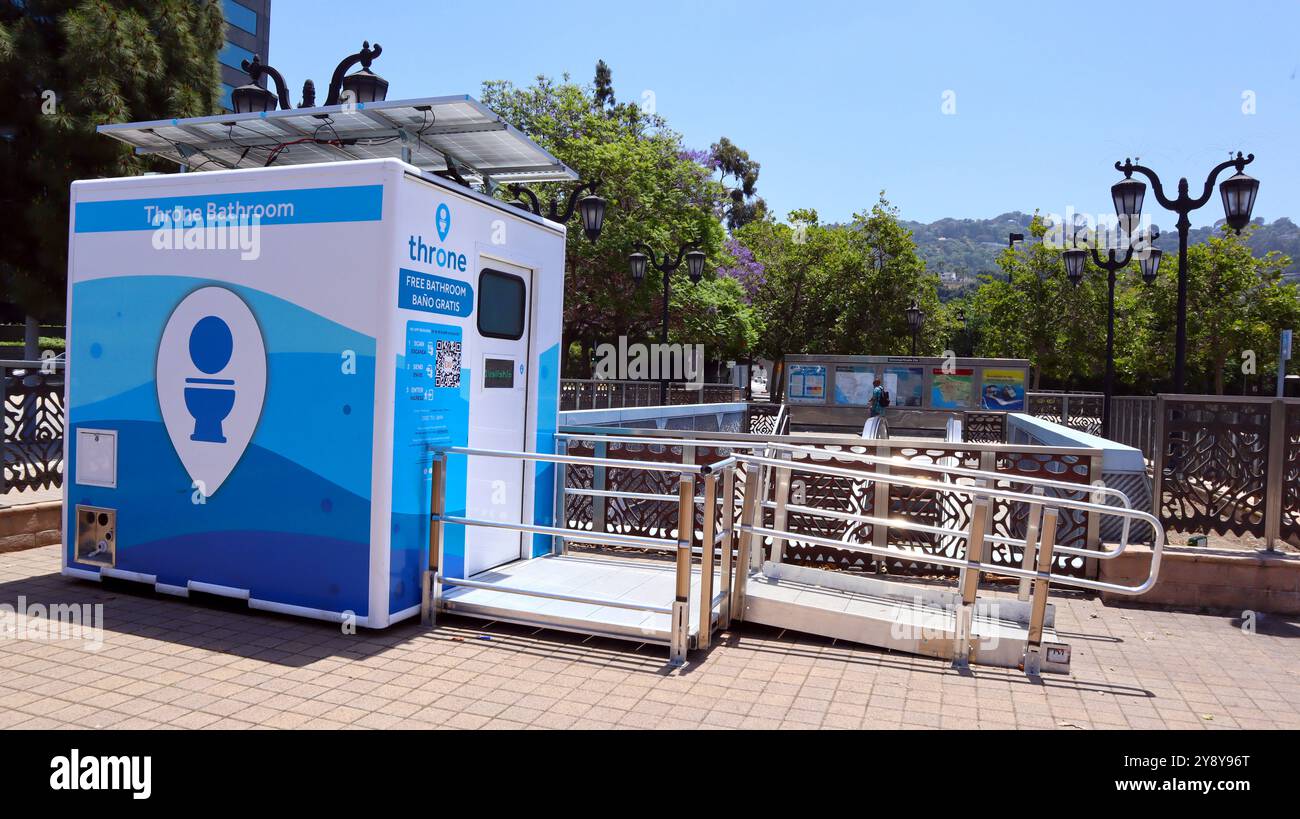 THRONE Bathroom, access to clean and delightful bathroom. Smart Public ...