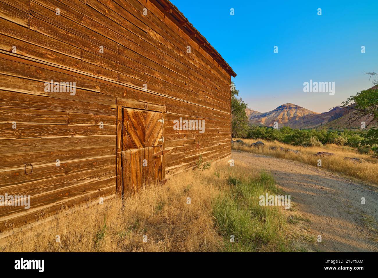 Old Barn at Birch Creek Ranch, Oregon Stock Photo - Alamy
