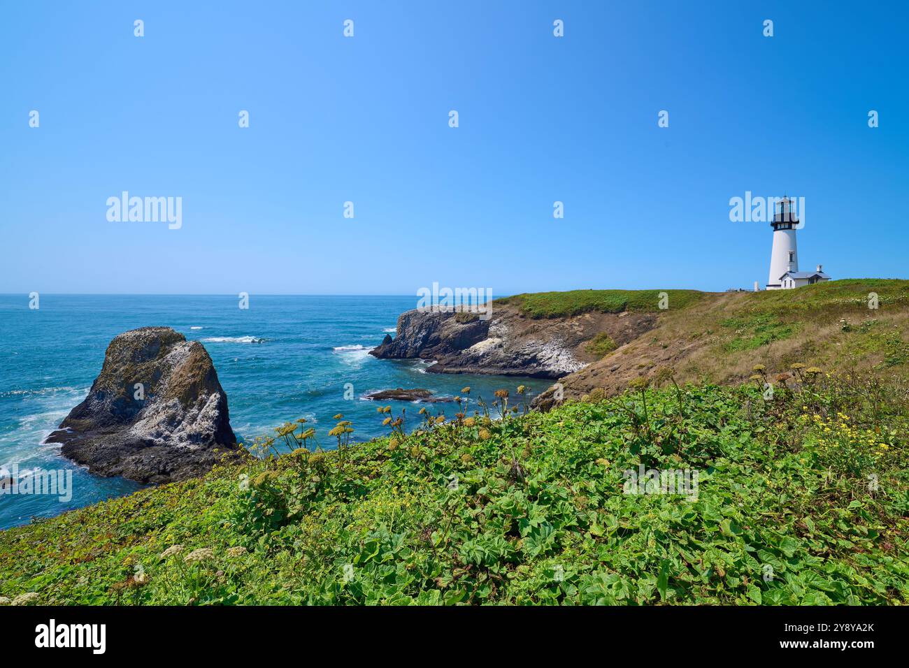 The historic Yaquina Head Lighthouse, Newport Oregon Stock Photo - Alamy