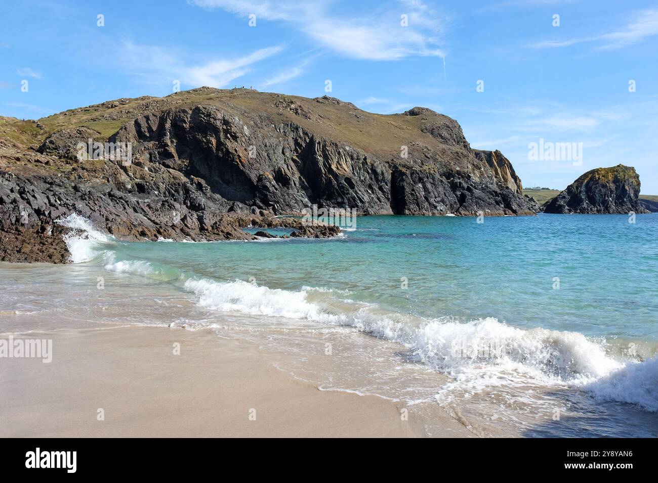 The sandy beach at Kynance Cove on the Lizard Peninsula, Cornwall, UK ...