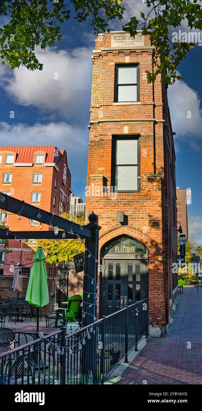 unique Flatiron restaurant / bar in downtown Columbus Ohio USA 2024 ...