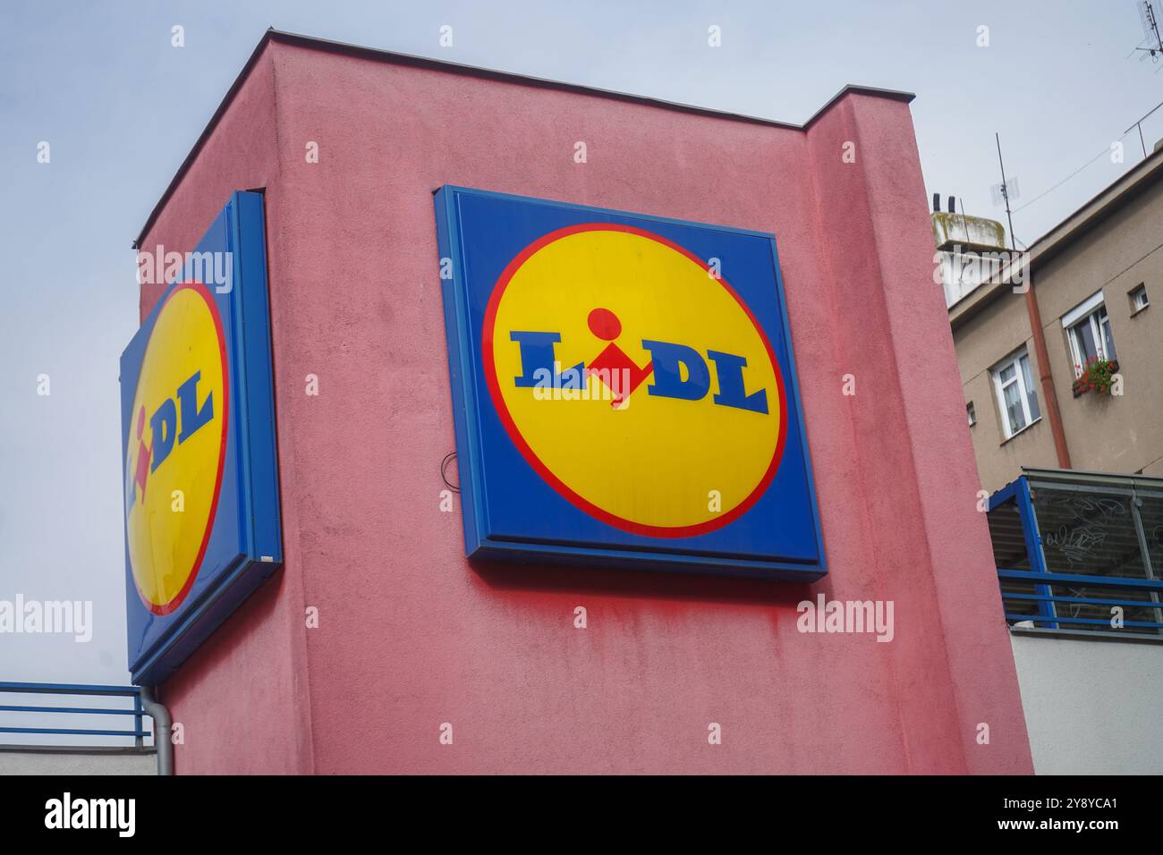 LIDL Supermarket logo, Prague, Czech Republic Stock Photo - Alamy