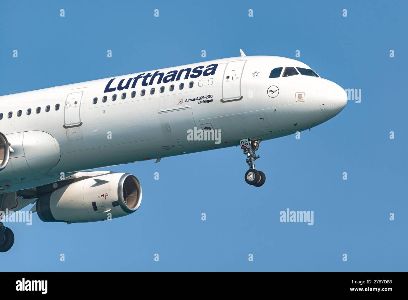 Larnaca, Cyprus - September 3, 2023: Lufthansa Airbus a321 passenger ...