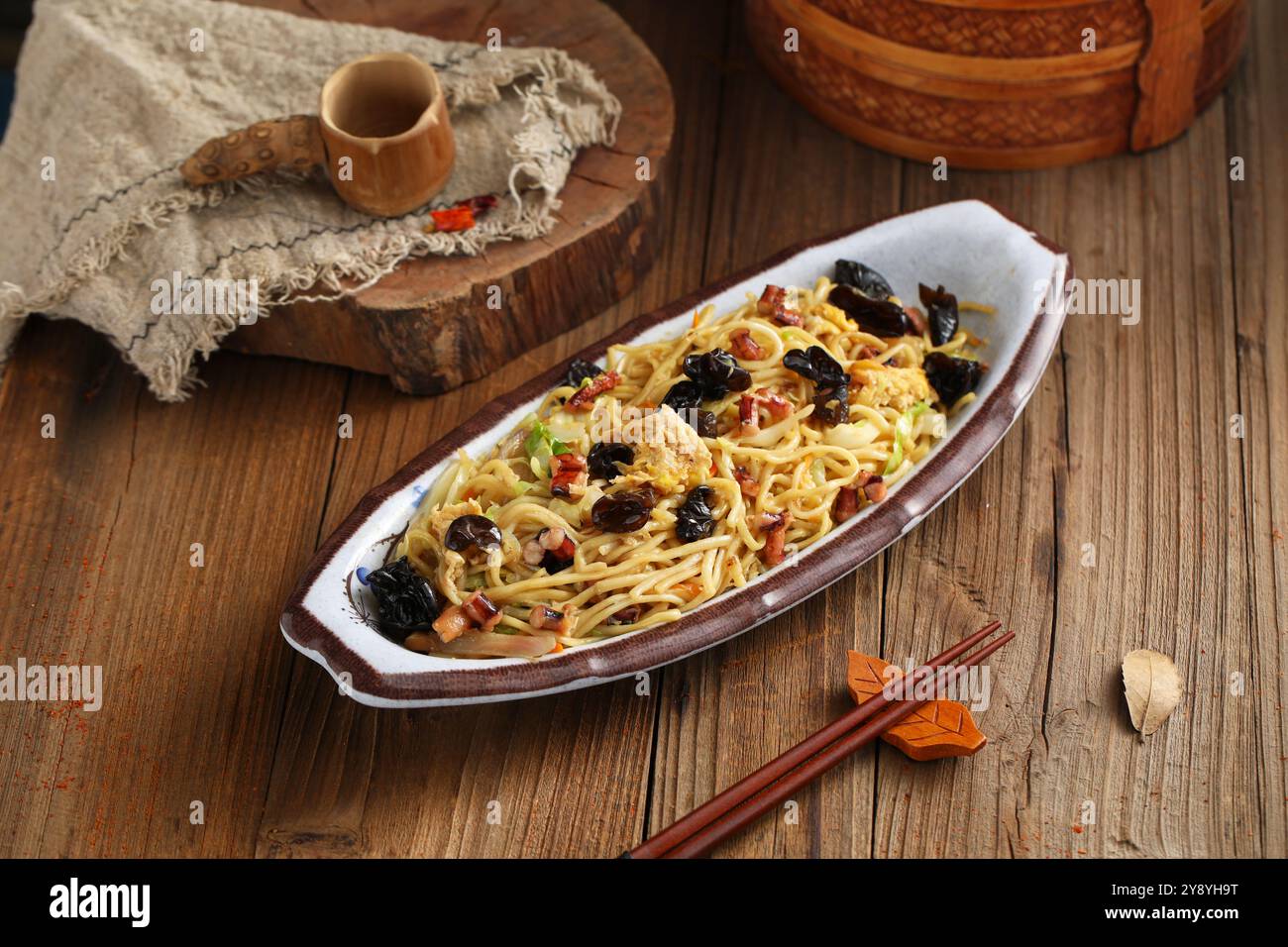 xia men Fried Mee Sua，stir fried noodle Stock Photo - Alamy