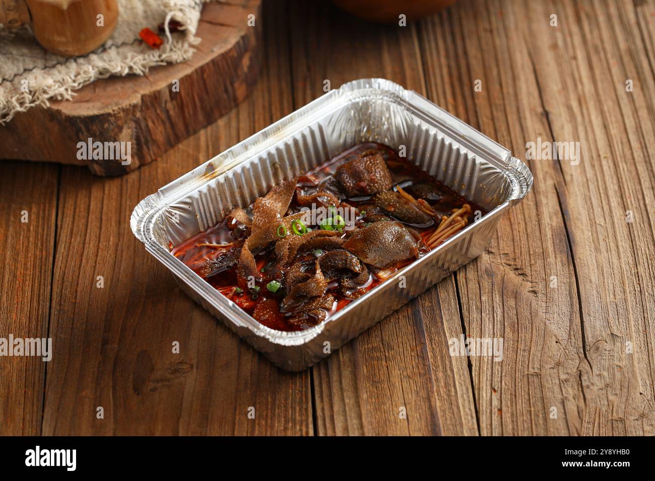 Tin foil roasted beef hi-res stock photography and images - Alamy