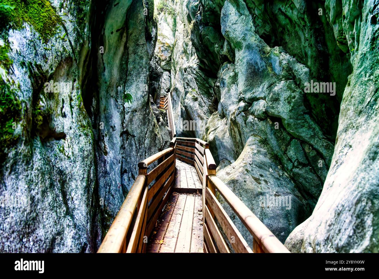 Walk through the impressive Innersbachklamm in Austria, very cold water ...
